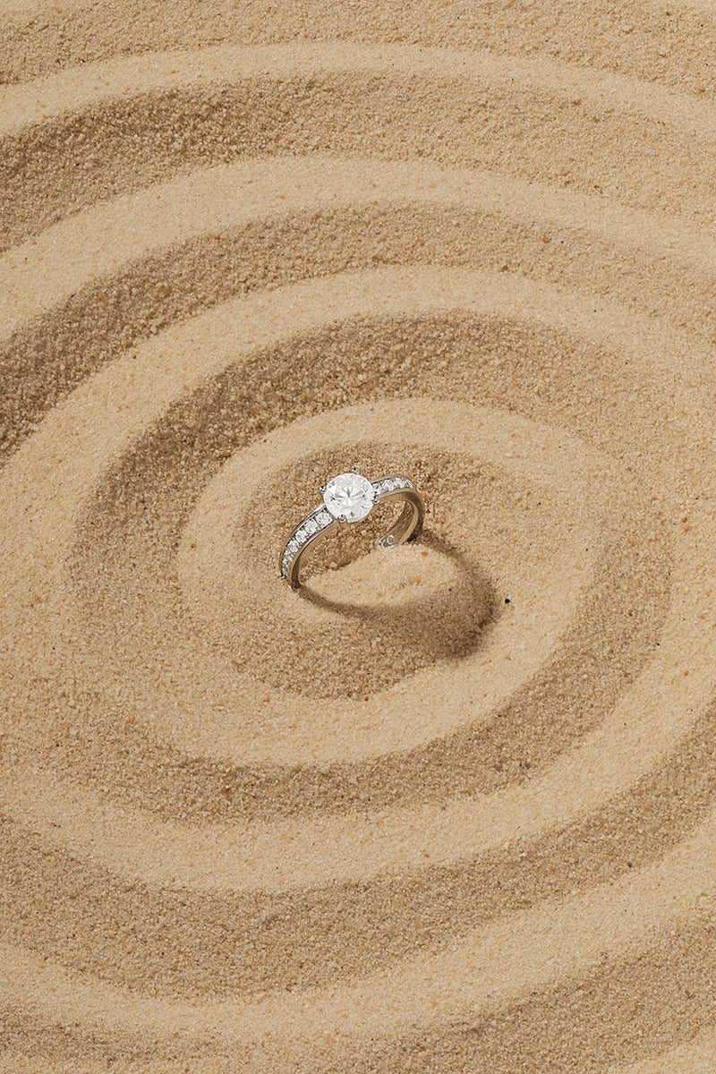 Pavé Ring with Round Zirconia | APM Monaco