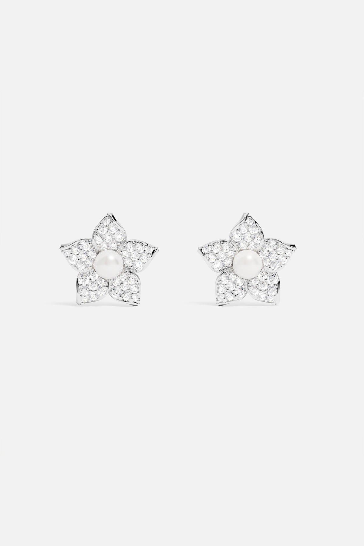 Pearl Blossom Stud Earrings | APM Monaco
