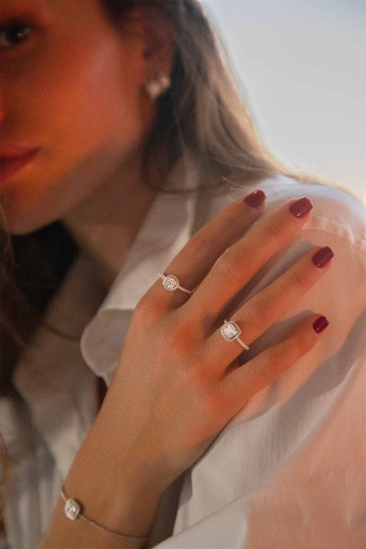 Small Square Pavé Ring | APM Monaco